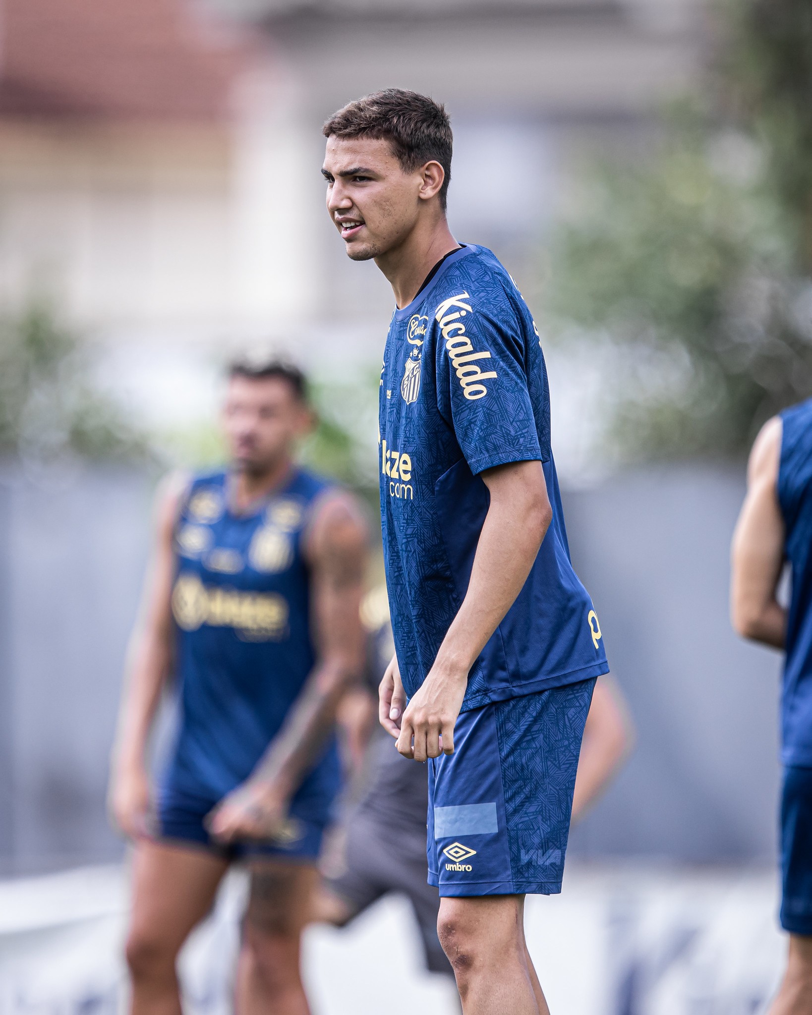 Deivid Washington é inscrito e reforça o Santos na fase final do ...