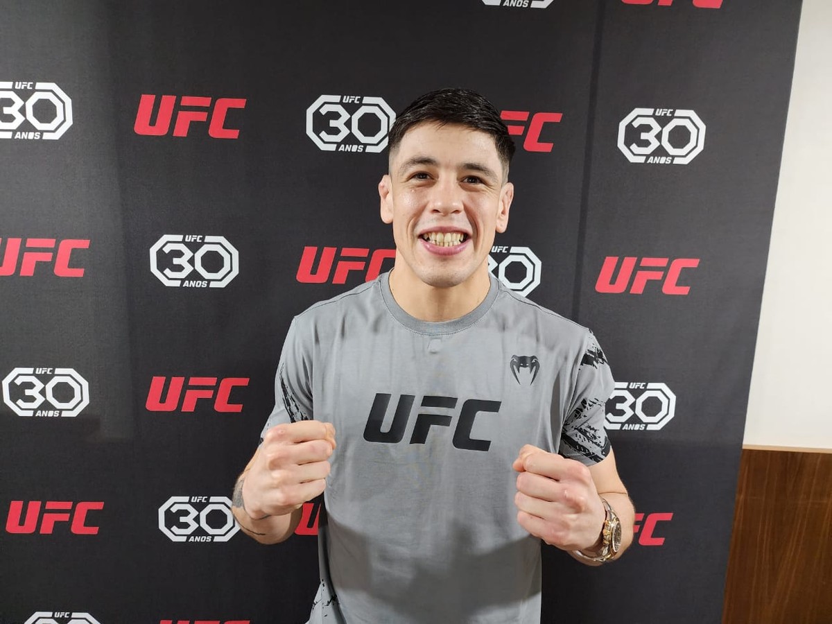 "Ai, se eu te pego": Brandon Moreno canta em português antes do UFC 283 ...