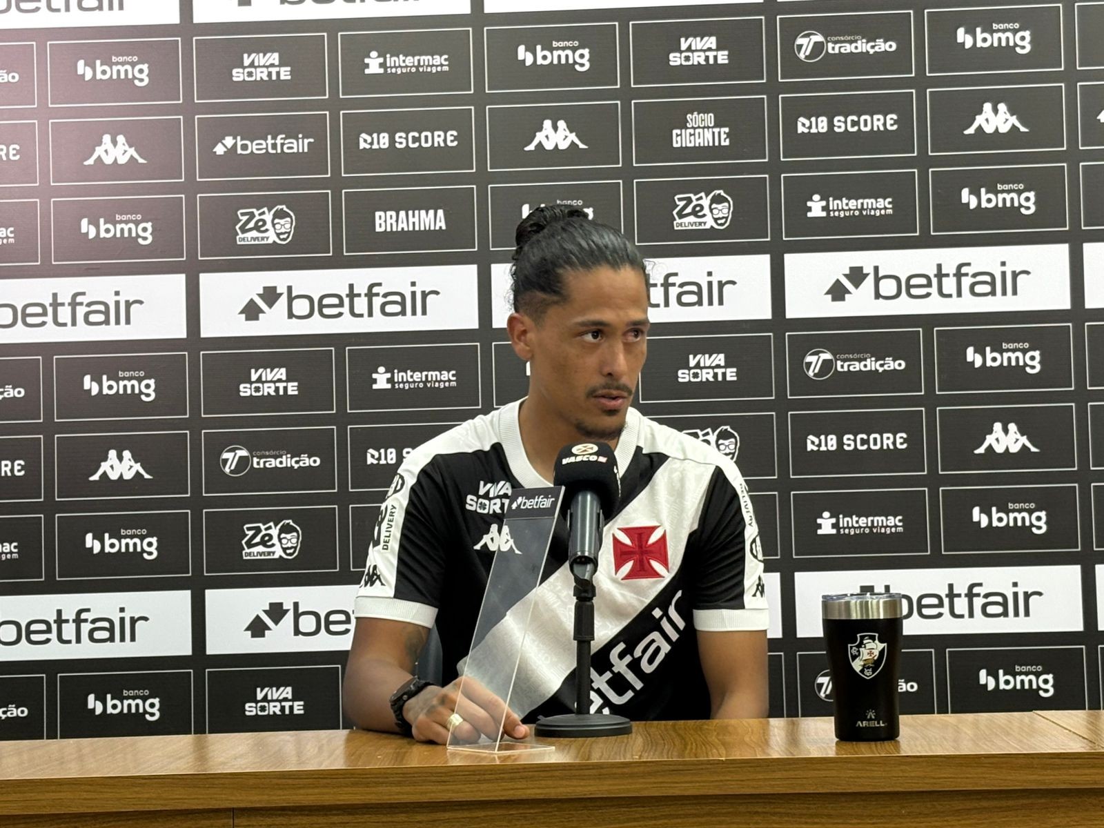 Maurício Lemos revela ajuda de Puma em acerto com Vasco e elogia Brian ...