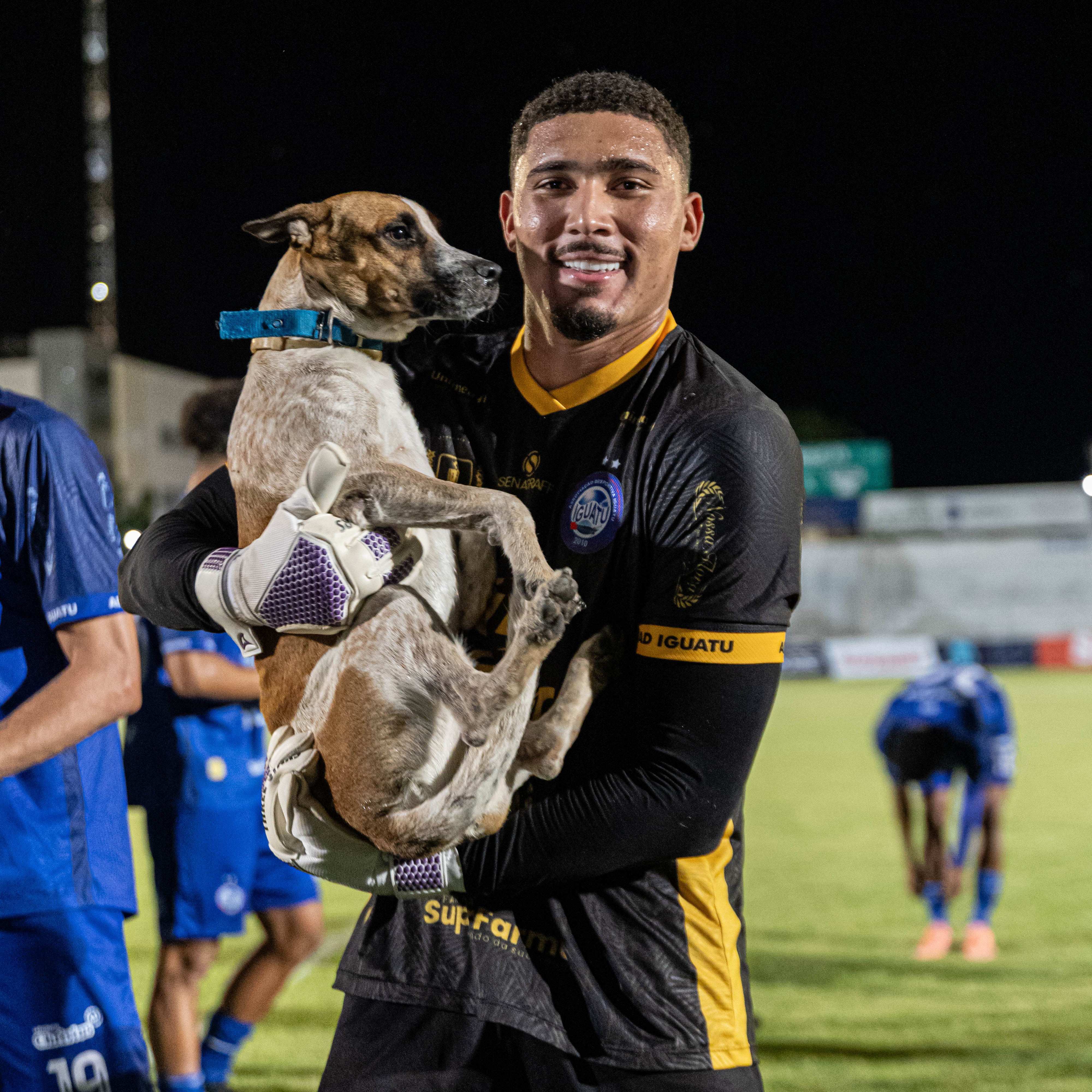 Viralizou: cão é adotado e comemora título com Iguatu; conheça | Ge