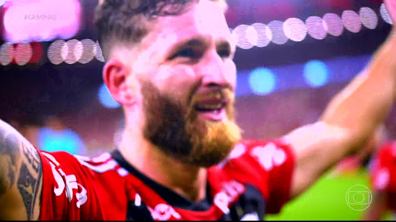 Na escola com Pedrinho: como a joia do Corinthians se divide entre os ...