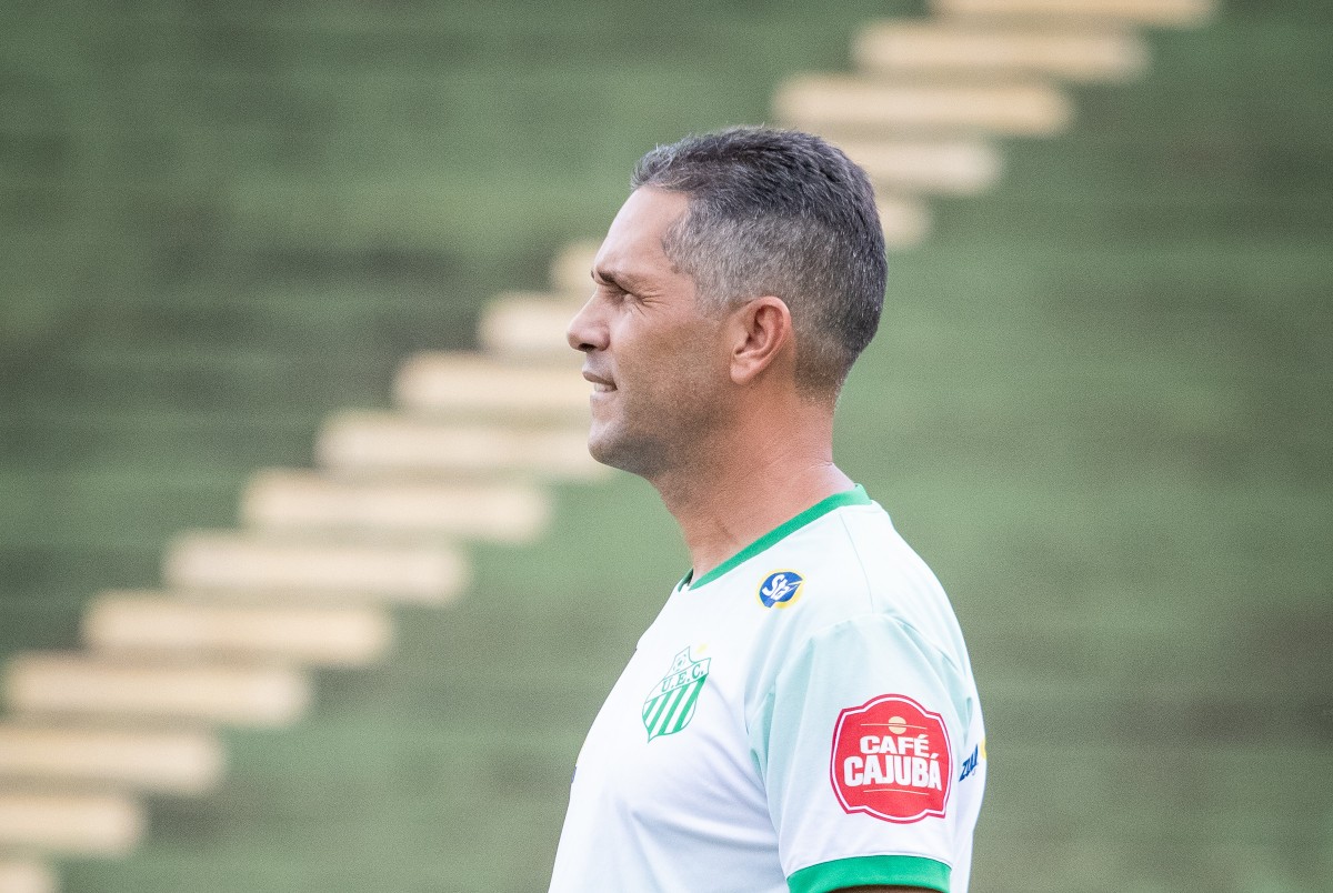 Uberlândia demite Chiquinho Lima e contrata Paulo Foiani para sequência ...