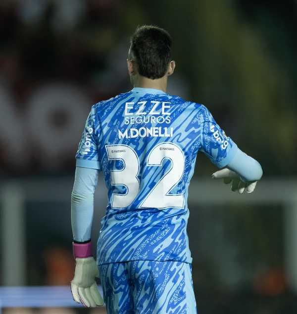 Donelli comemora oportunidade, pede união ao Corinthians e avalia ...