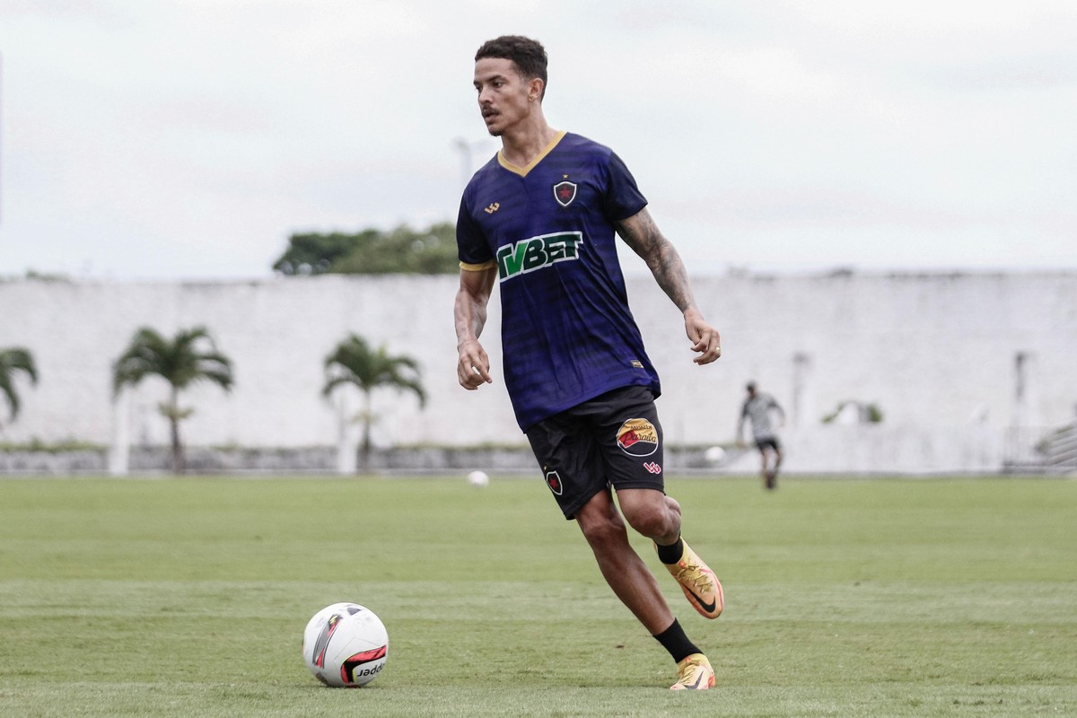 Botafogo-PB rescinde com o lateral-esquerdo Matheus Leal | botafogo-pb | ge