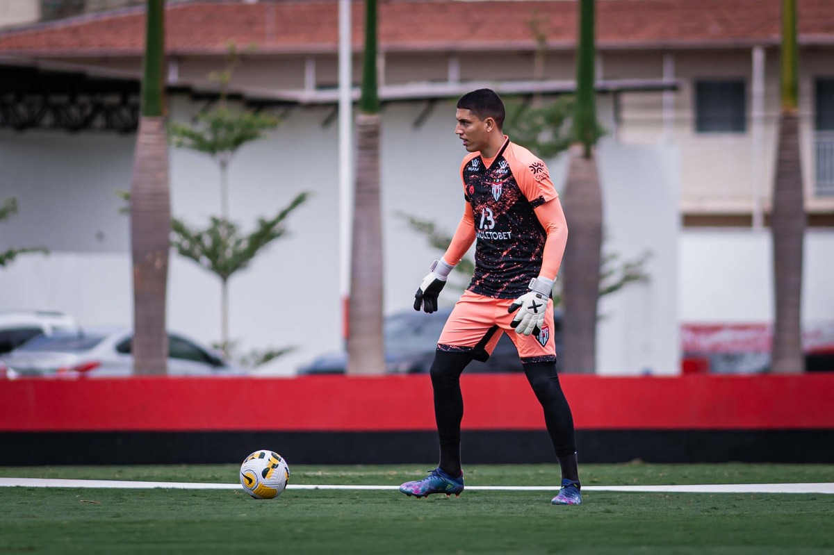 Pedro Paulo valoriza concorrência e espera Atlético-GO forte no início ...