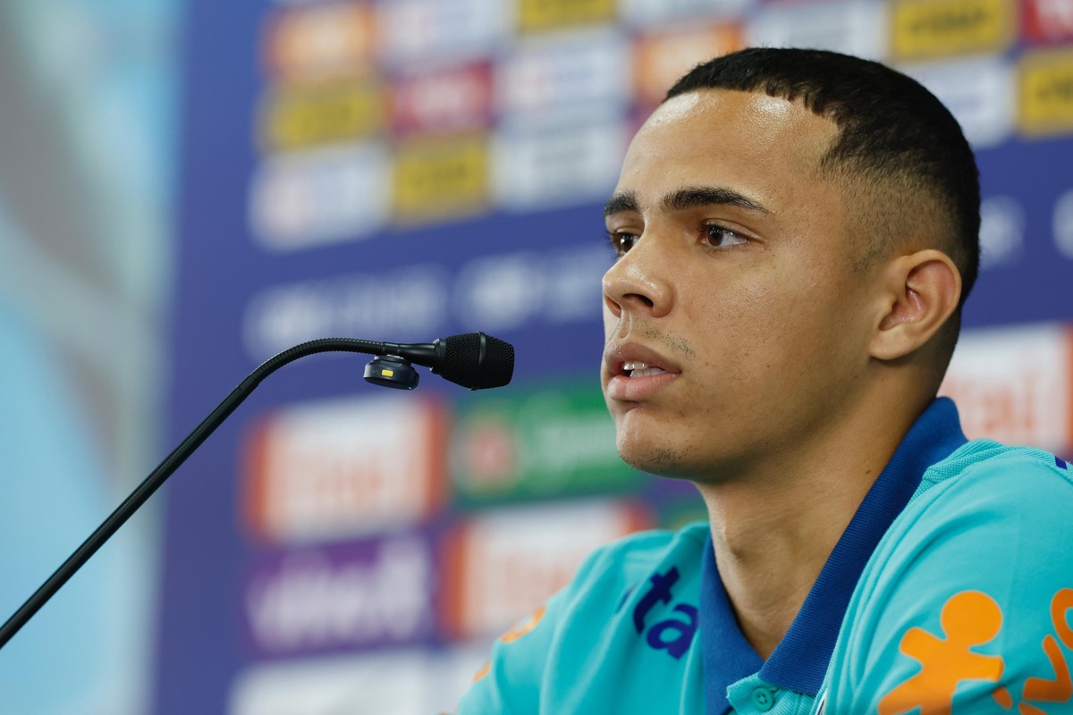 Vanderson se reinventa como defensor por sequência na Seleção: "Assumo ...