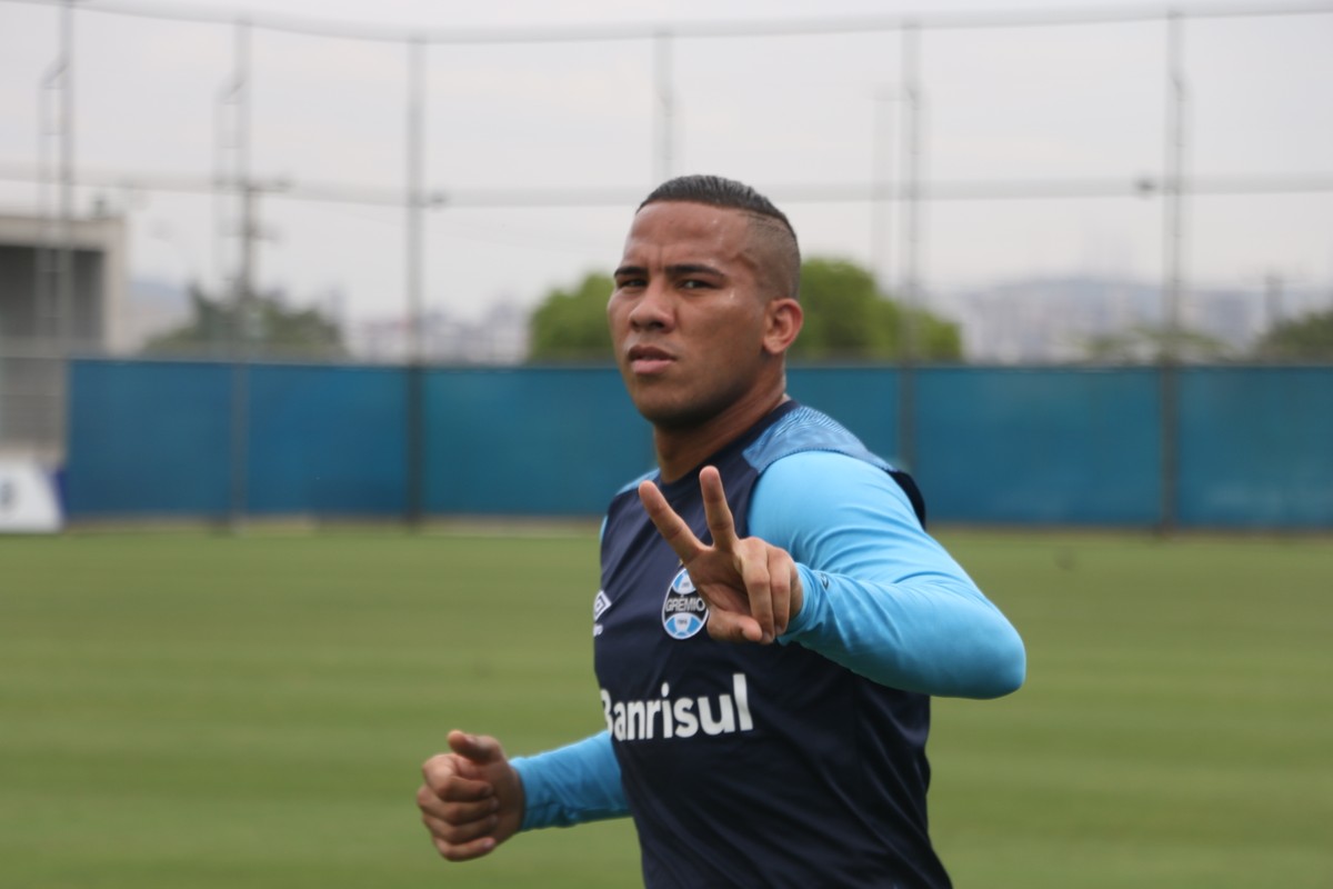 Antes de anúncio oficial, novo contrato de Jael com o Grêmio sai no BID ...
