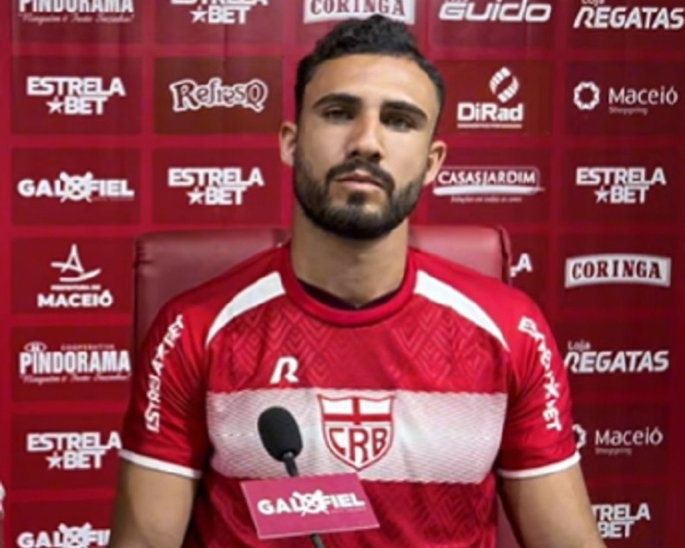 Zagueiro Gustavo Henrique sofre torção durante treino e está fora da ...