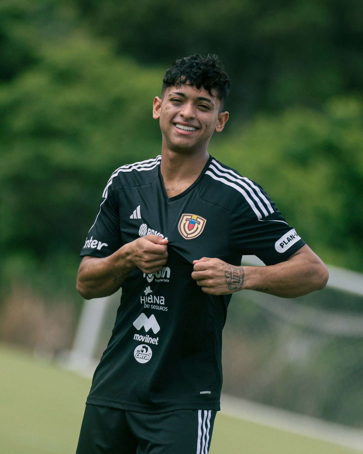 Copa América: Kervin, do Fortaleza, é convocado para a defender a ...