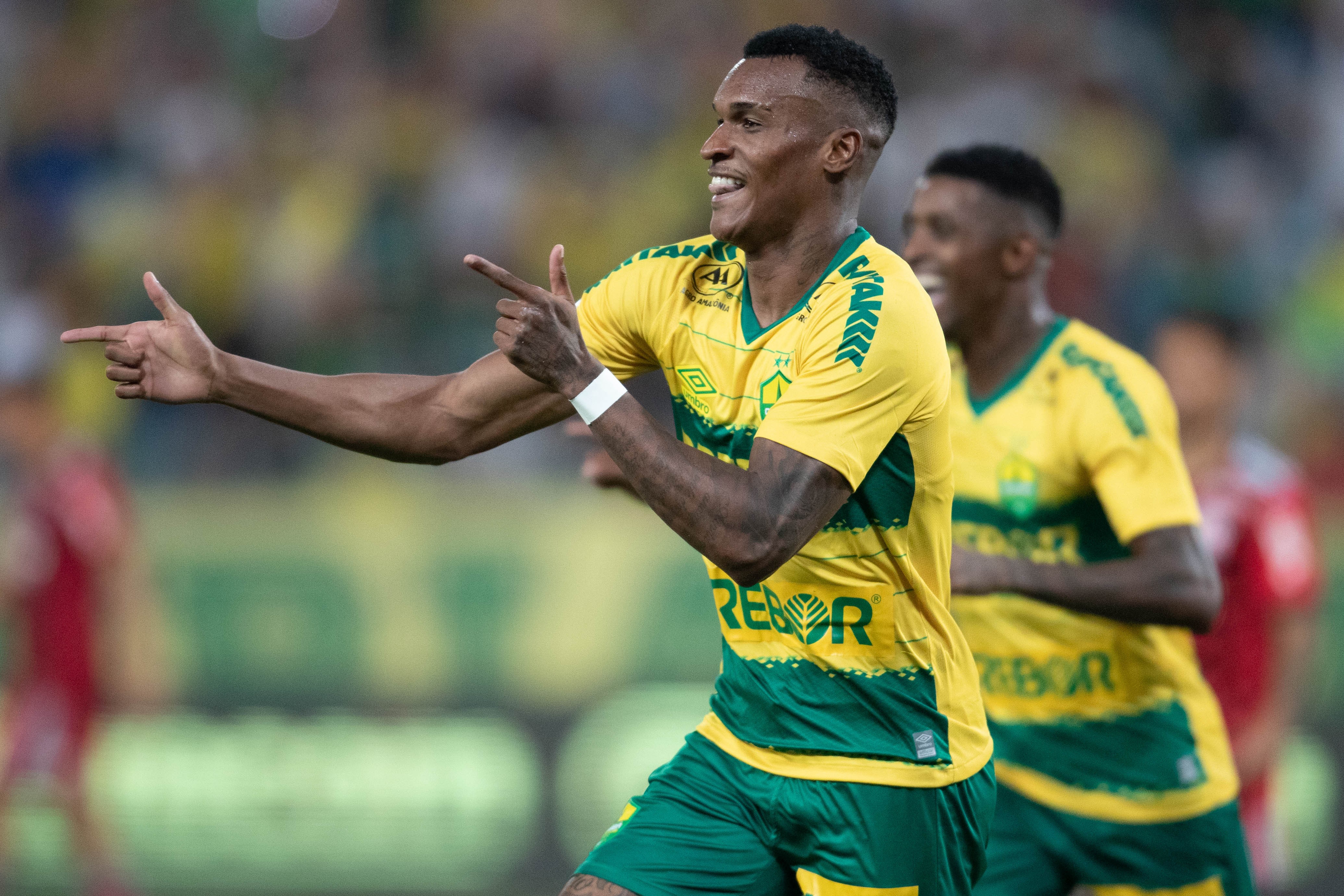 Sport acerta contratação do lateral-direito Matheus Alexandre, que ...