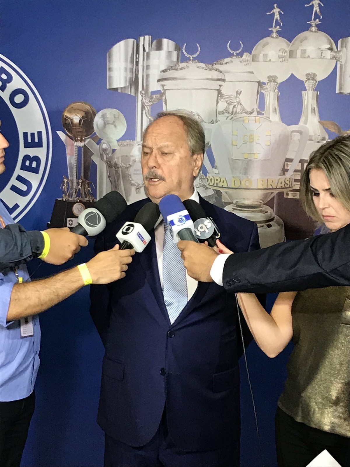 Presidente Do Cruzeiro Admite Interesse Em Edilson E Aguarda Resposta