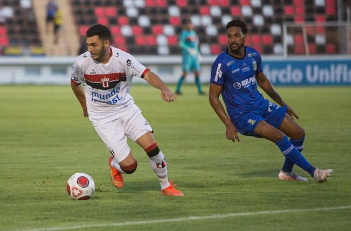 Jean Victor pode ficar fora do Botafogo-SP por mais um jogo e Zago ...