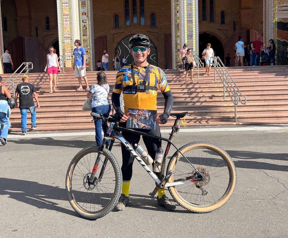 Pai de aspas pedala 318km em promessa por mundial da LOUD | valorant | ge