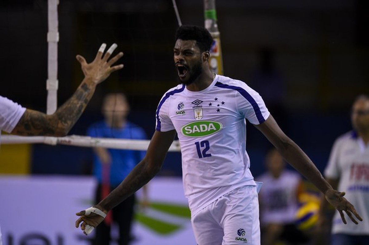 Central da seleção brasileira, Isac renova contrato com o Cruzeiro ...