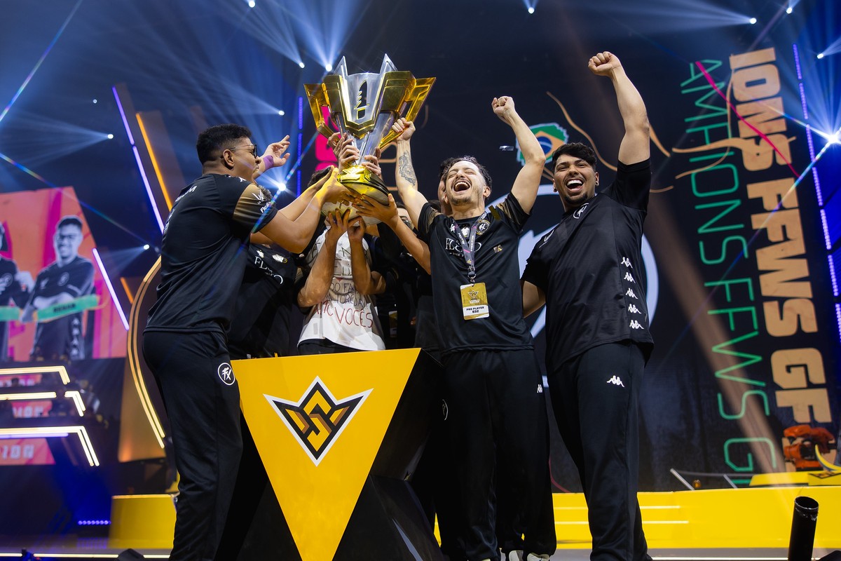 FFWS Global Finals: Fluxo é campeão mundial com queda iluminada | free fire | ge