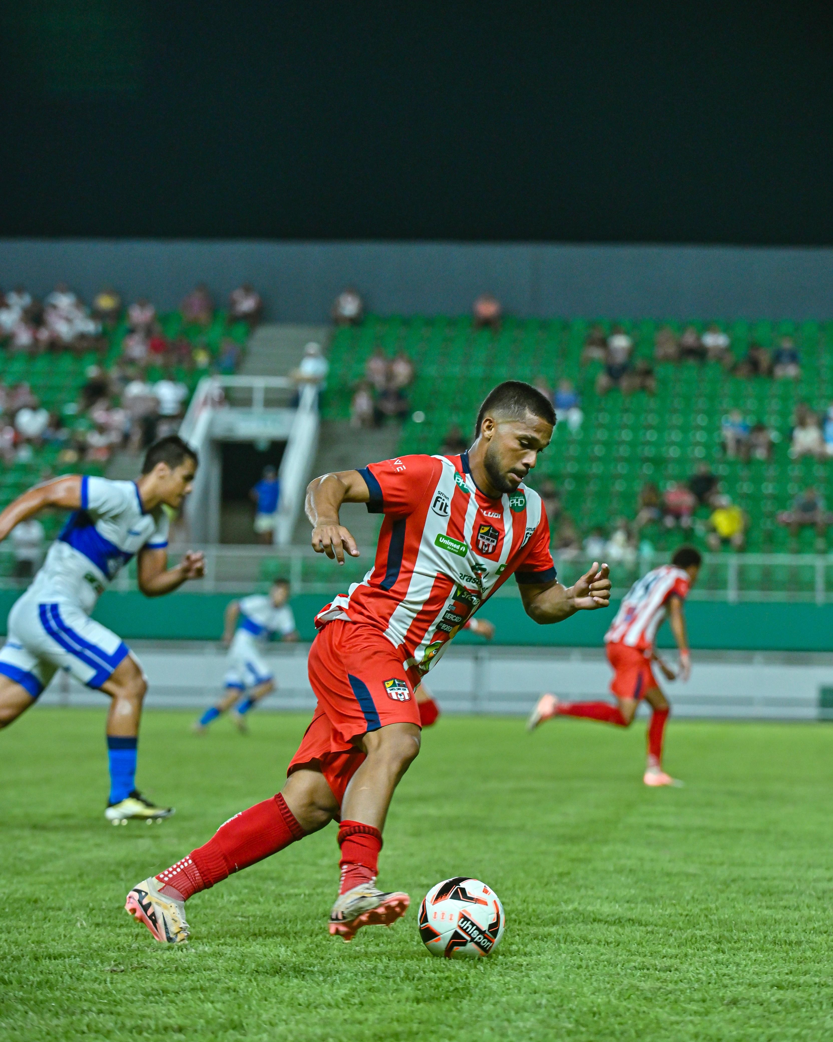 Autor de único gol valoriza vitória do na ida das semis, mas breca ...