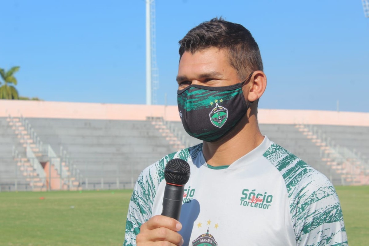 Derlan lamenta saída de Fajardo, mas dá boas-vindas a Luizinho: "A ...