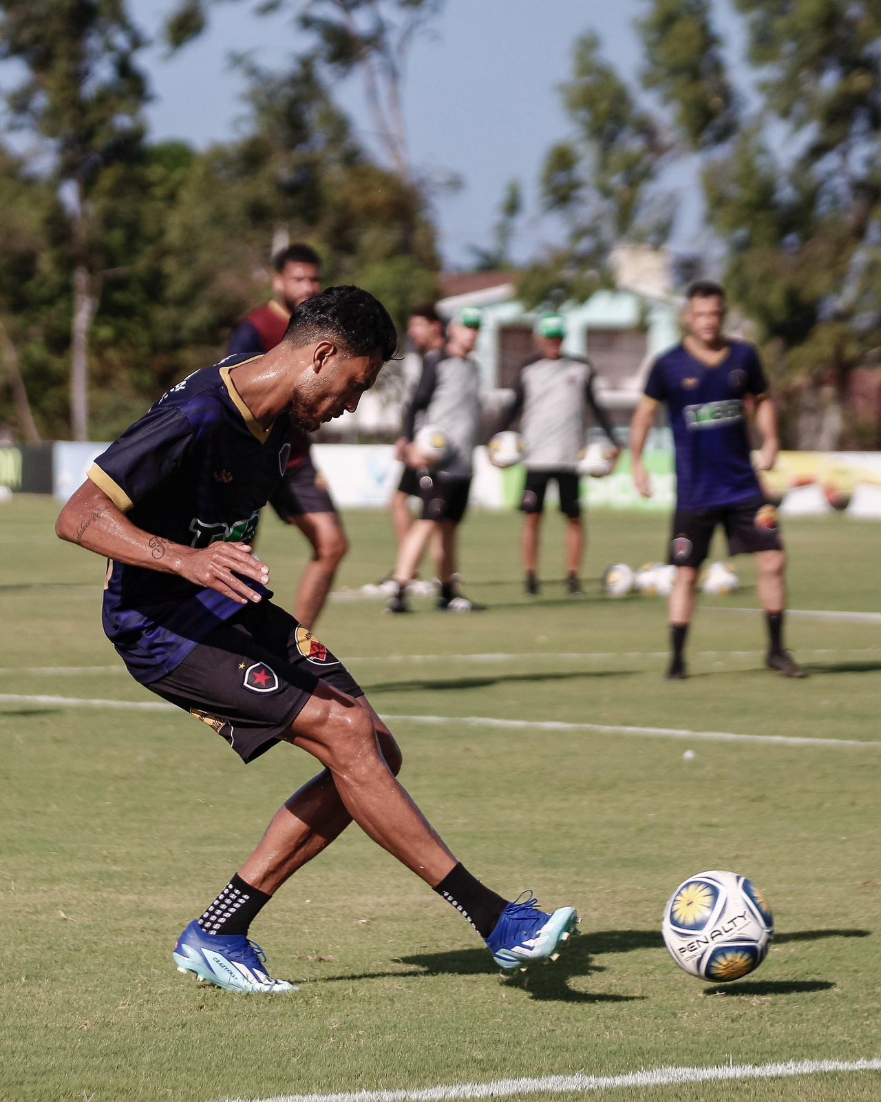 Tibiri explica mudança para a zaga do Botafogo-PB e elogia trabalho do ...