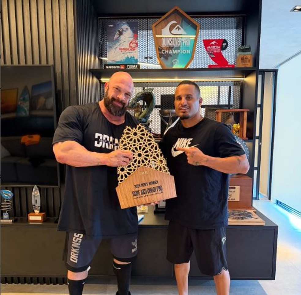 Italo Ferreira treina com bodybuilder de olho em evolução no surfe ...