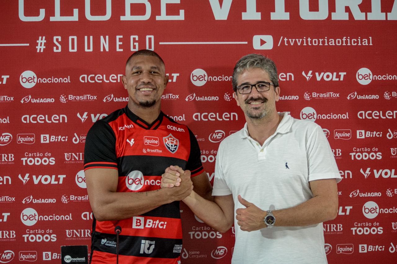 Rodrigão é apresentado, diz que está 90% pronto para estrear e espera ...