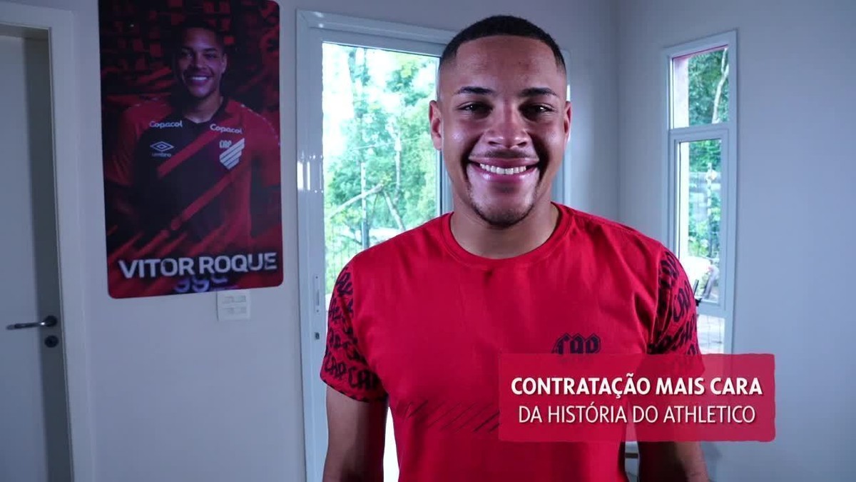 Vitor Roque, a maioridade: atacante mira Ronaldo e Richarlison e cogita ...