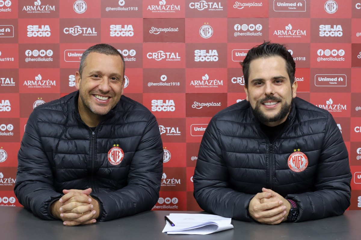 Raul Cabral renova contrato com o Hercílio Luz até 2024 | hercílio luz | ge