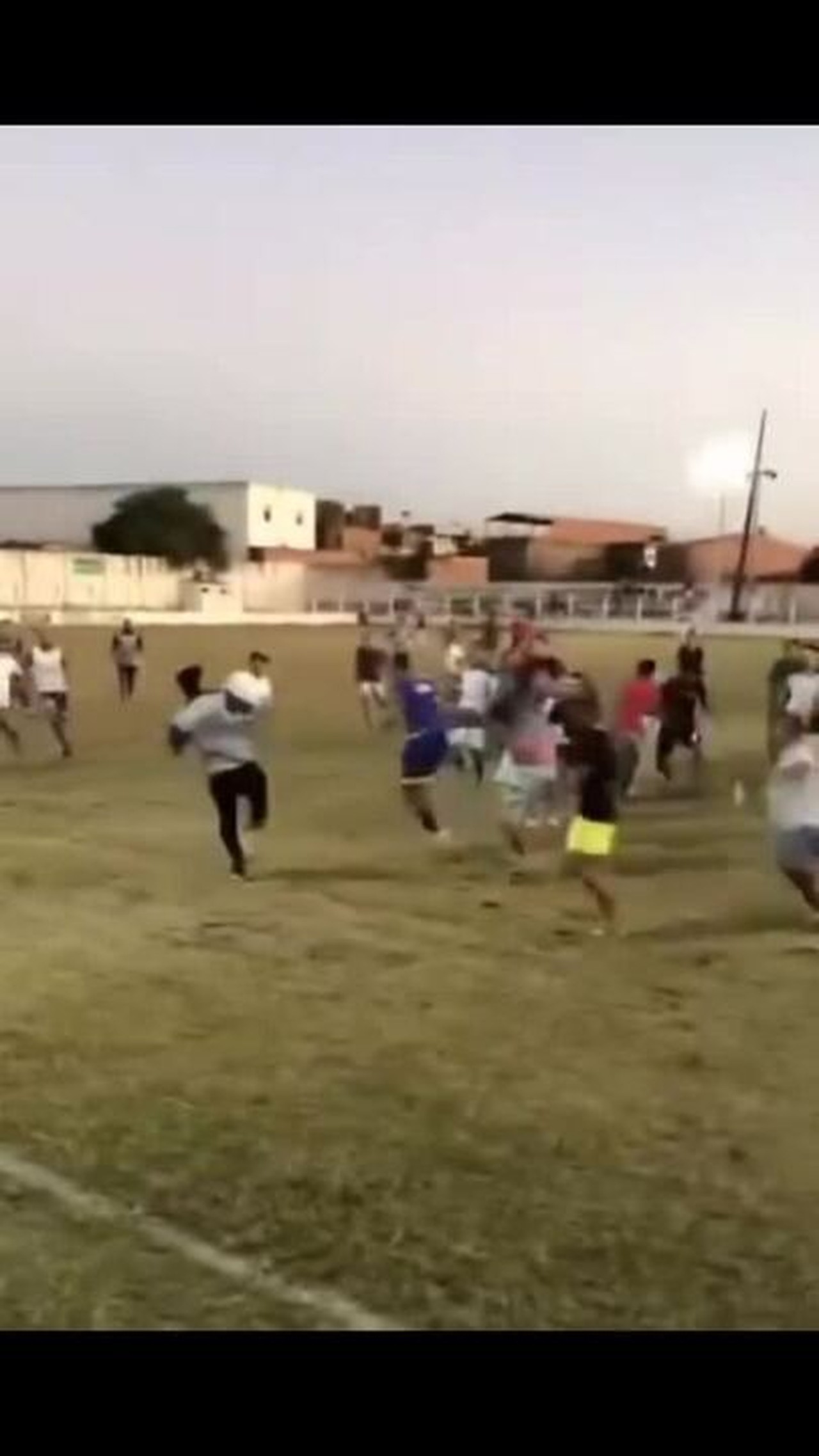 Árbitro relata briga em jogo no Sertão de AL: 27 expulsões, soco de ...