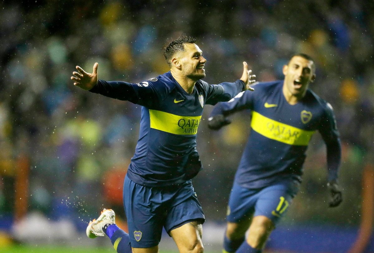 Bicampeão e time a ser batido, Boca surge com reforços e polêmica no ...