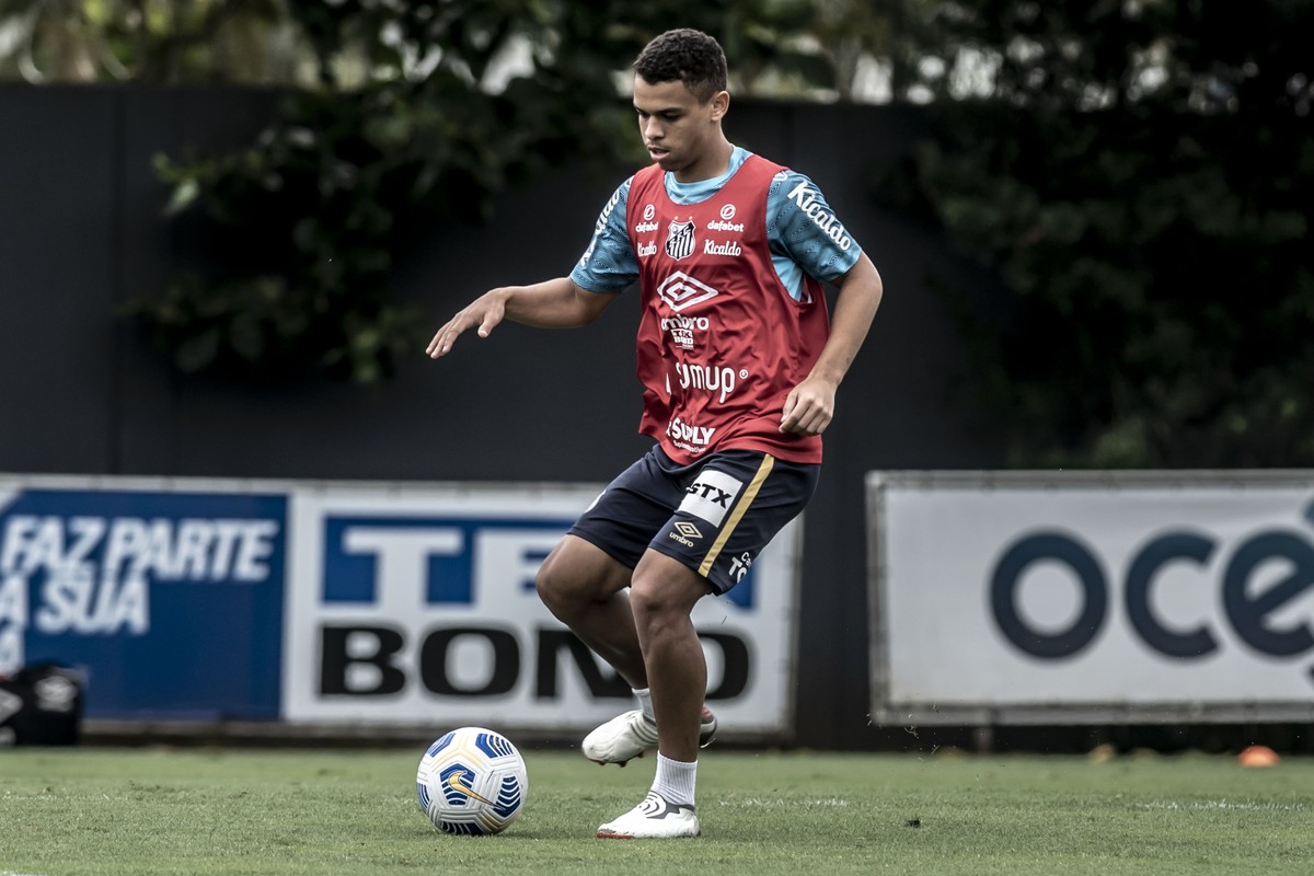 Sandry cita evolução em temporada marcada por grave lesão: "Certeza que ...