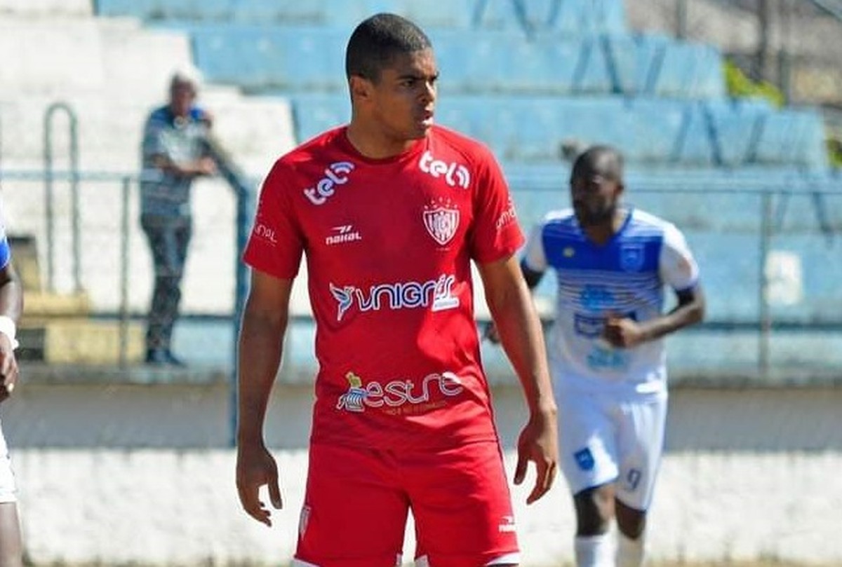 Independente-AP contrata Lucas Torres, atacante ex-Grêmio com passagem ...