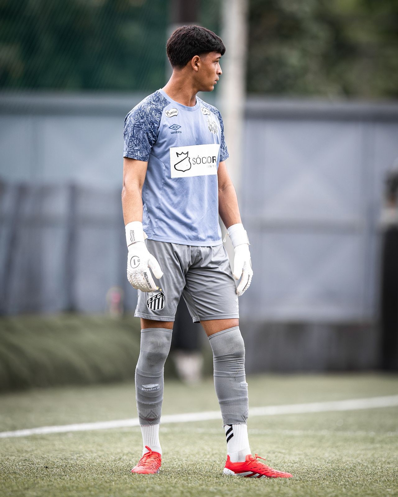 Promessa do Santos, Arthur do Vale assina primeiro contrato ...