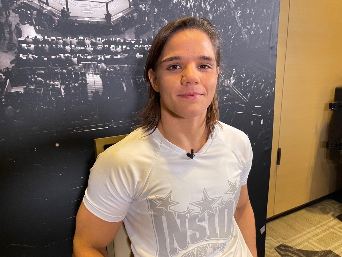 UFC 261: Ariane Sorriso promete agressividade e buscar o nocaute contra ...