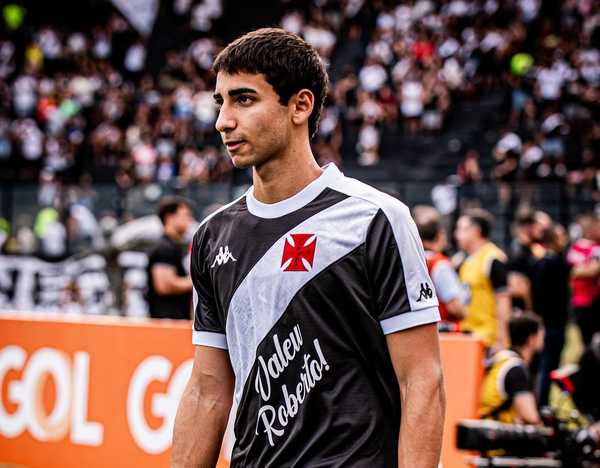 Em busca de evolução no Vasco, JP tem mesma consultoria tática de Bruno ...