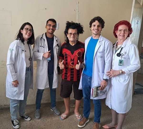 Mauro Shampoo, folclórico ex-jogador do Íbis, recebe alta após se ...