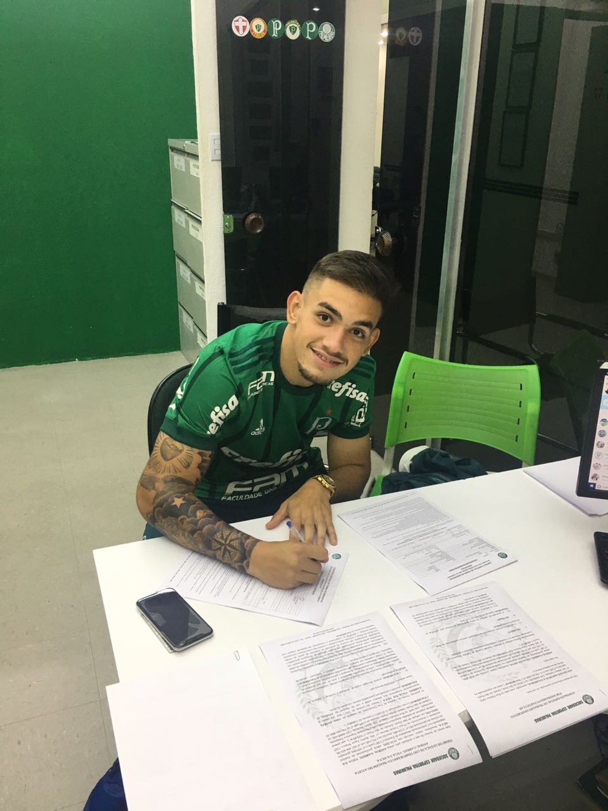 Palmeiras Renova Contrato De Atacante Paraguaio Do Time Sub 20