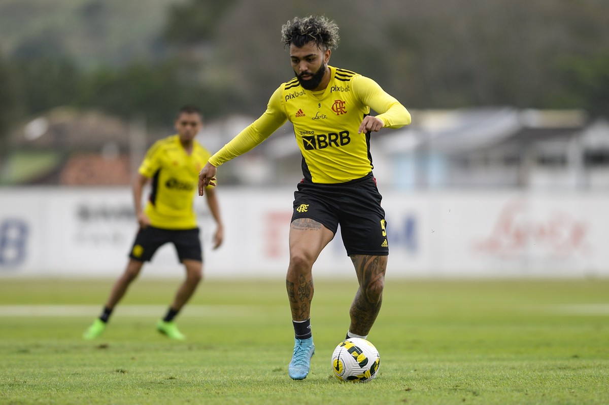 VC Escala: torcedores do Flamengo montam 'time A' com Victor Hugo ...