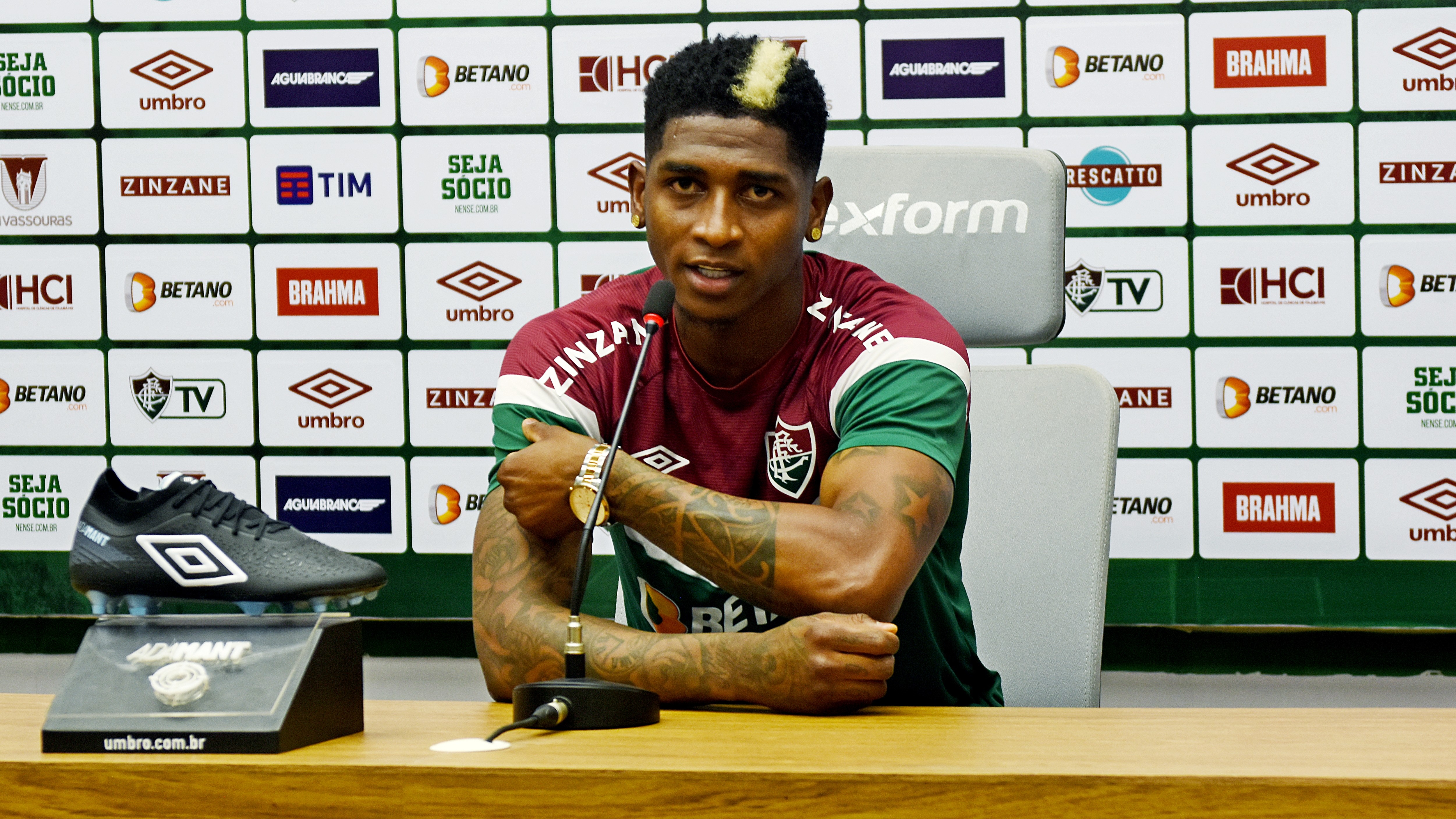 De volta ao Fluminense, Yony González elogia Diniz e afirma: "Vai me ...