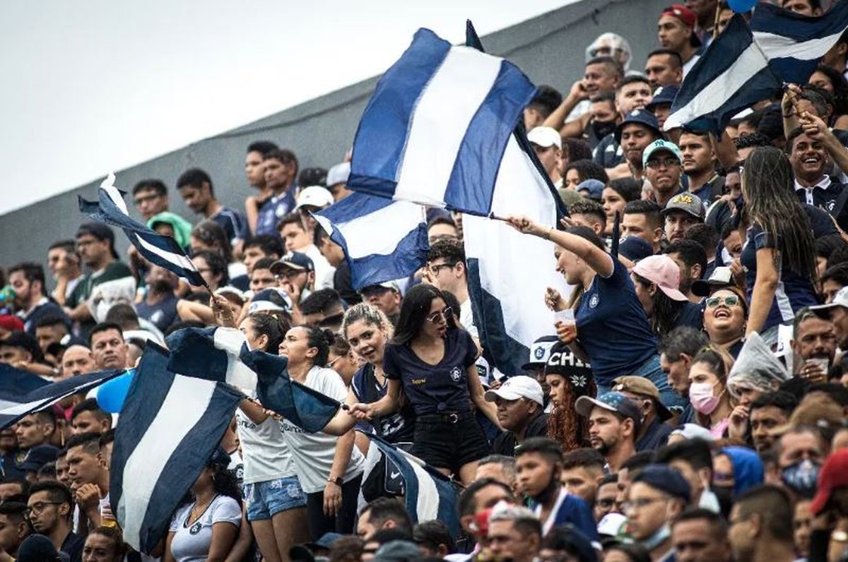 Remo abre treino para torcida na véspera de duelo contra a Tuna Luso ...