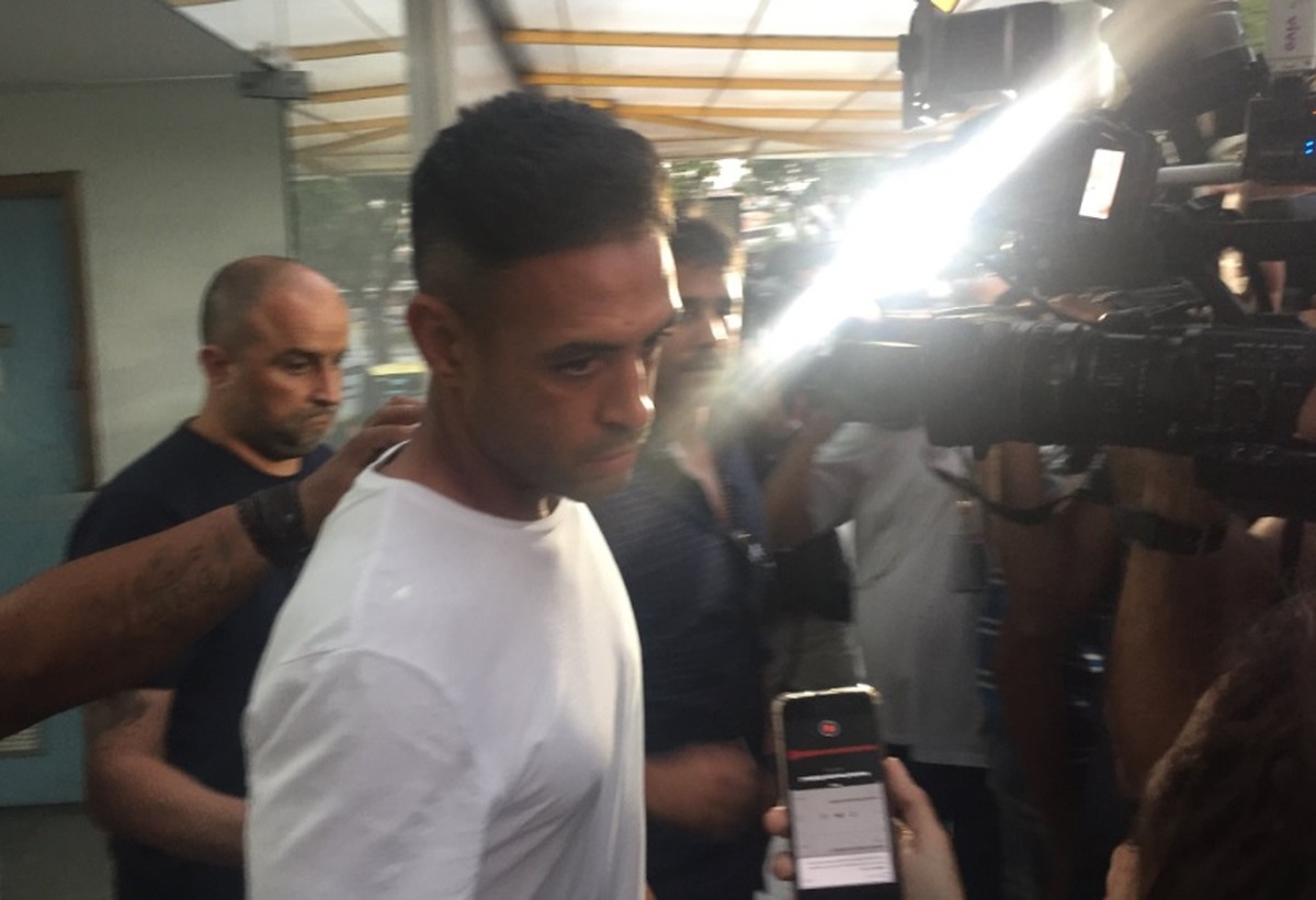 Werley chega ao Rio de Janeiro e volta a treinar no Vasco nesta segunda ...