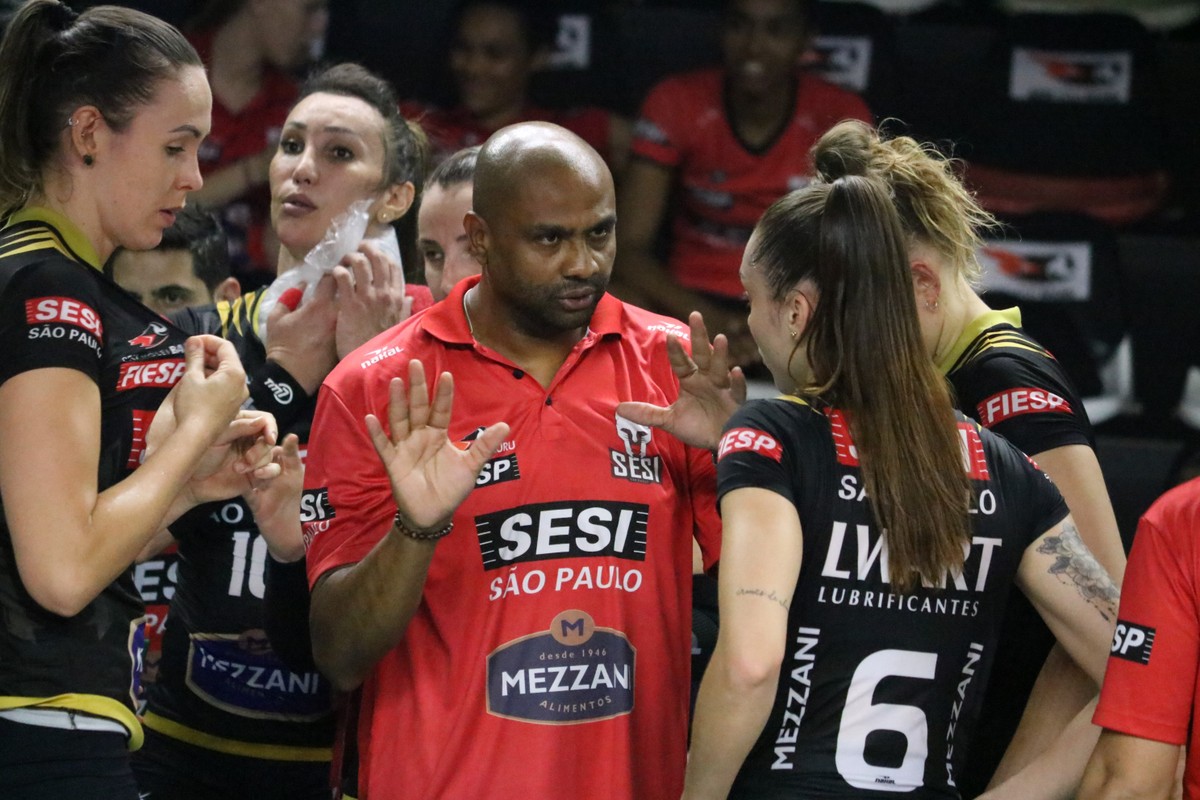 Anderson Rodrigues exalta experiência do Bauru em vitória na semi do ...