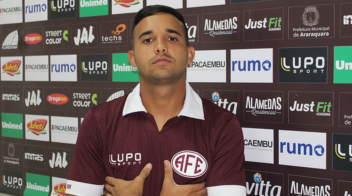Ferroviária anuncia retorno de Léo Castro para disputa da Série D ...