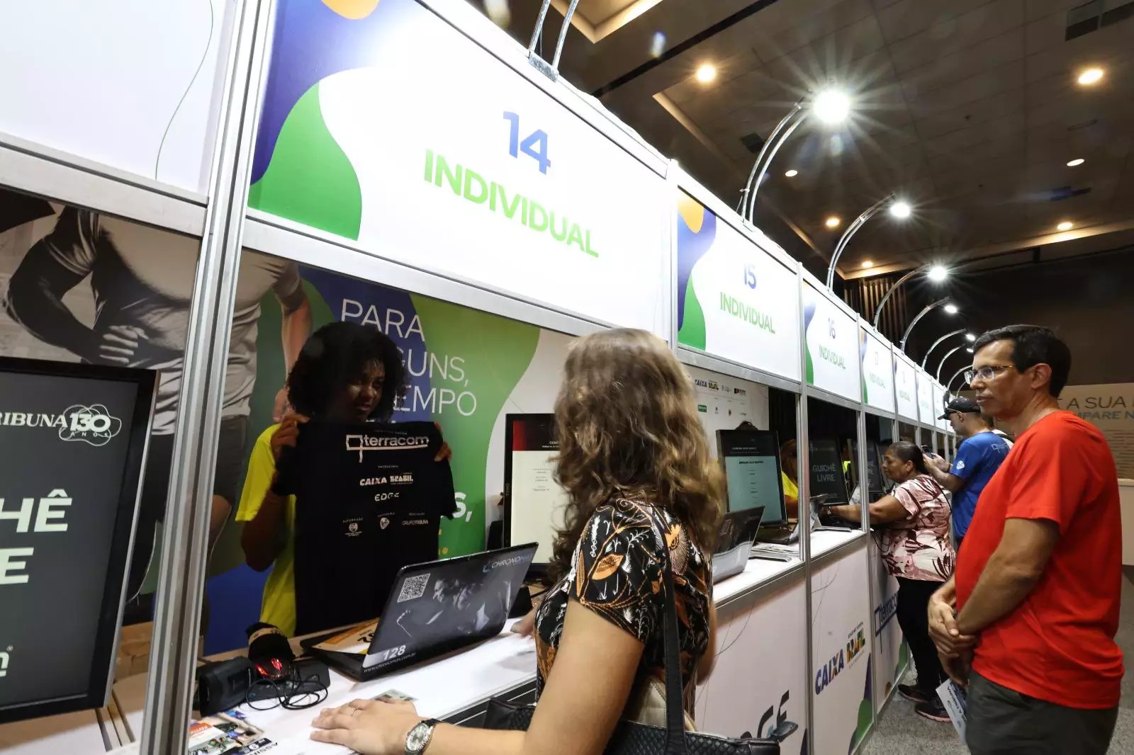 Retirada de kits para a 39ª edição dos 10 KM Tribuna FM é realizada em ...