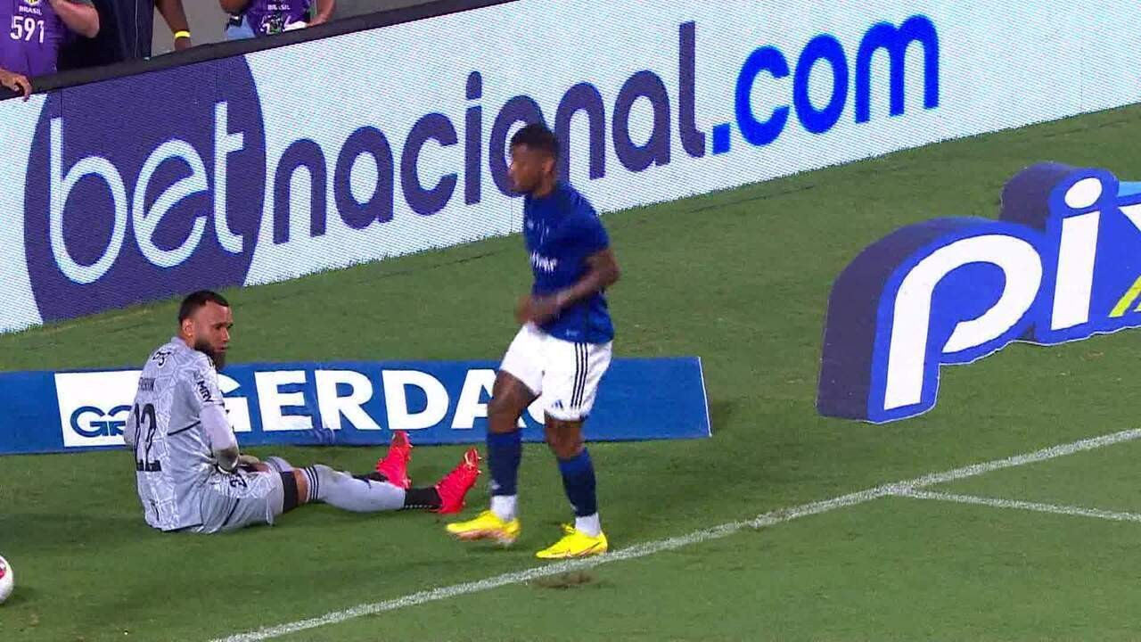 No Cruzeiro, Wesley Gasolina passa por cirurgia no joelho direito e ...