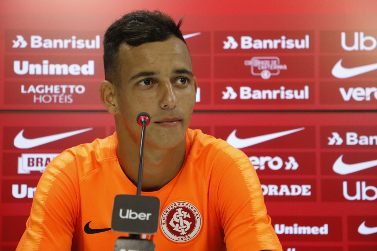 Iago se cobra por evolução e ouve dicas de experientes antes de ...