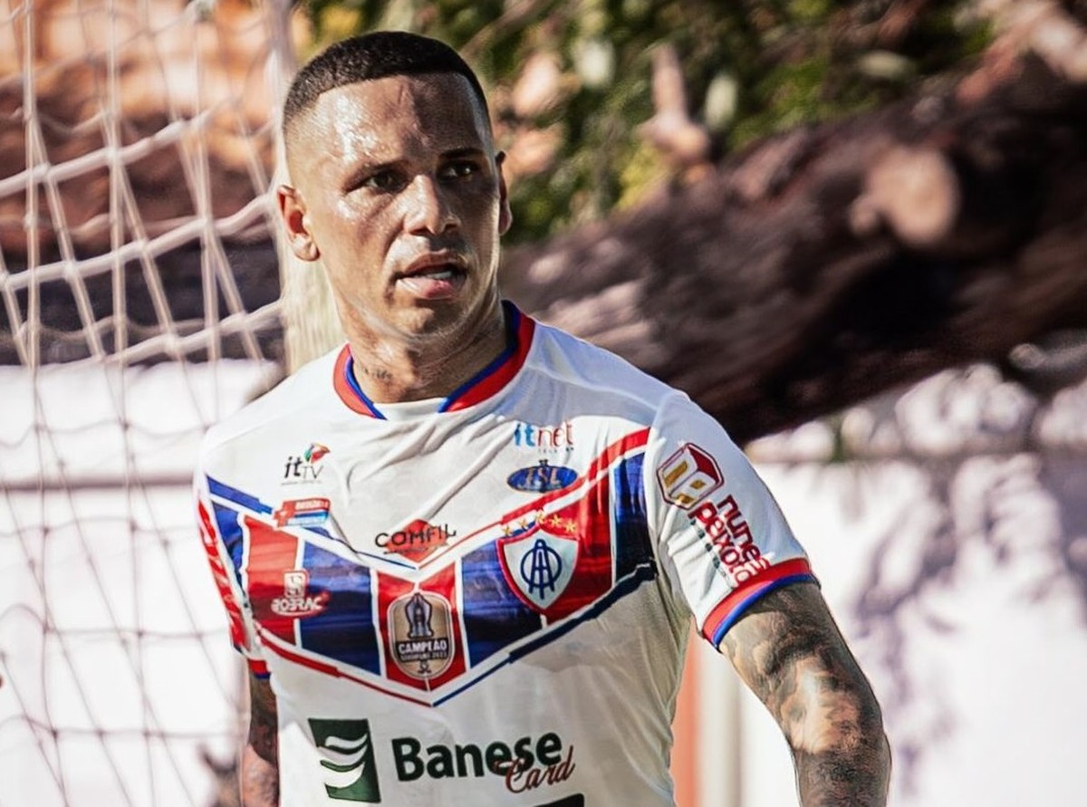 Bruno Sena desfalca Itabaiana no jogo de ida da semifinal do Campeonato ...