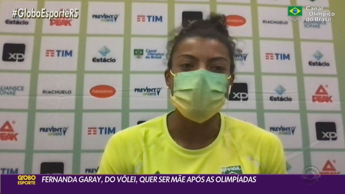 Em momentos diferentes, Mayra Aguiar e Fernanda Garay contam como ...