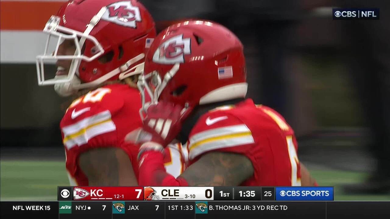 NFL: defensor dos Chiefs usa recurso curioso para impedir touchdown ...