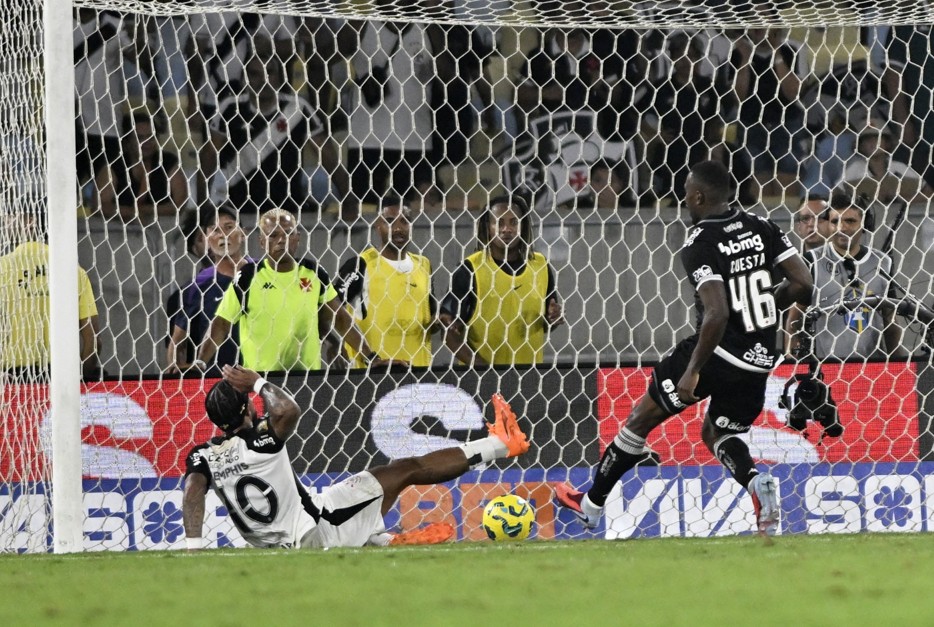 Vice do Vasco na Copa do Brasil rende zoeiras na internet; veja memes | Ge