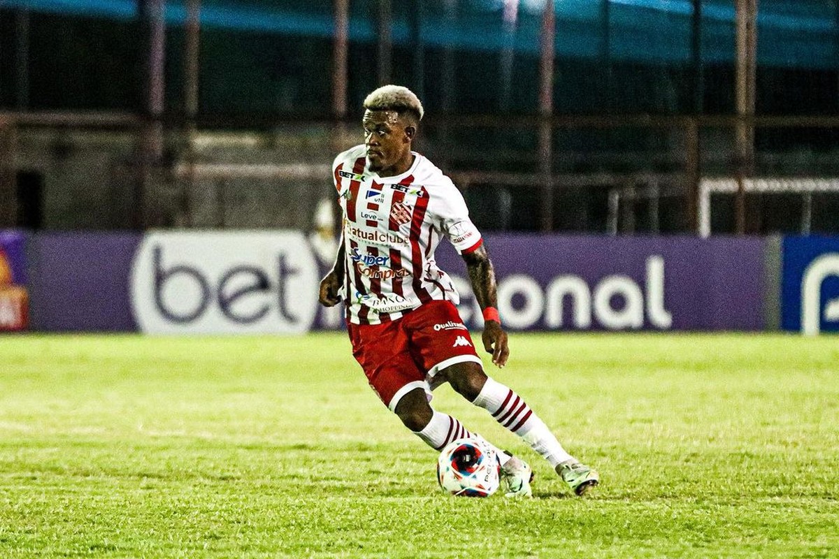 Ex-Fluminense, Marcos Calazans celebra fase no Bangu antes de encarar o ...