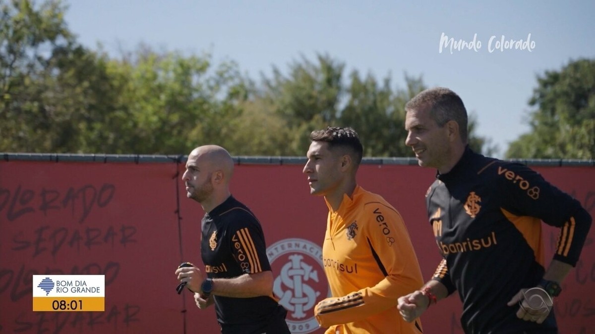 Treino do Inter: Hugo Mallo faz primeira atividade com o grupo ...
